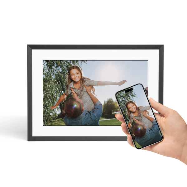 PhotoSpring View Battery Powered 10in Digital Picture Frame